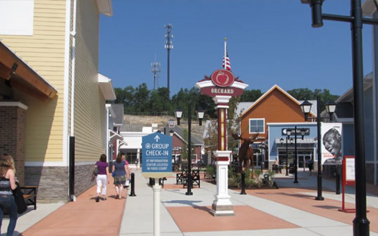 Merrimack Premium Outlets - Walton